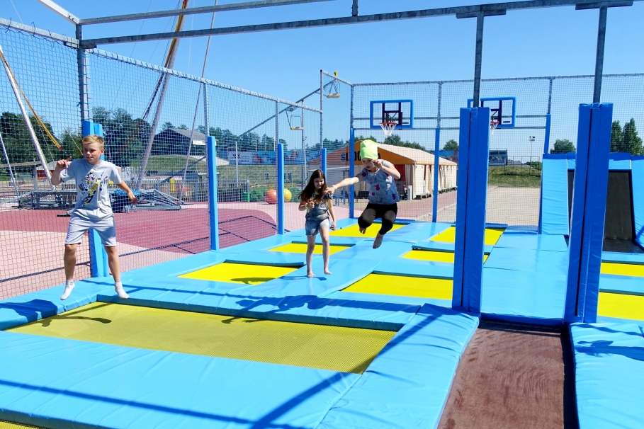 Ventspils piedzīvojumu parkā jauni batuti — Ventspils Piedzīvojumu parks